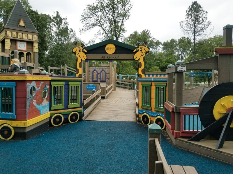 12 Lake Country Parks with Rubber Ground • Lake Country Family Fun